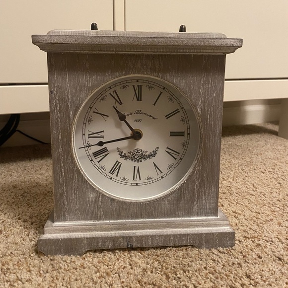 Accents | Freestanding Small Clock | Poshmark